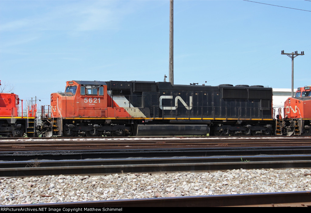 CN 5621
